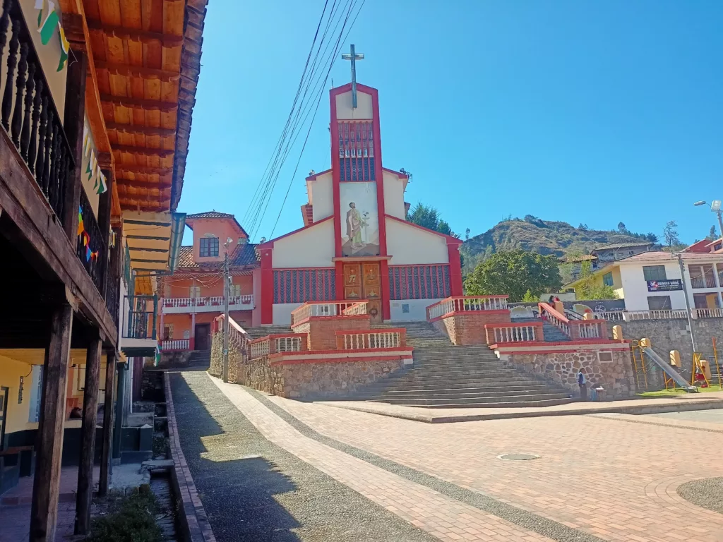 Quingeo apunta a la vialidad para el desarrollo parroquial