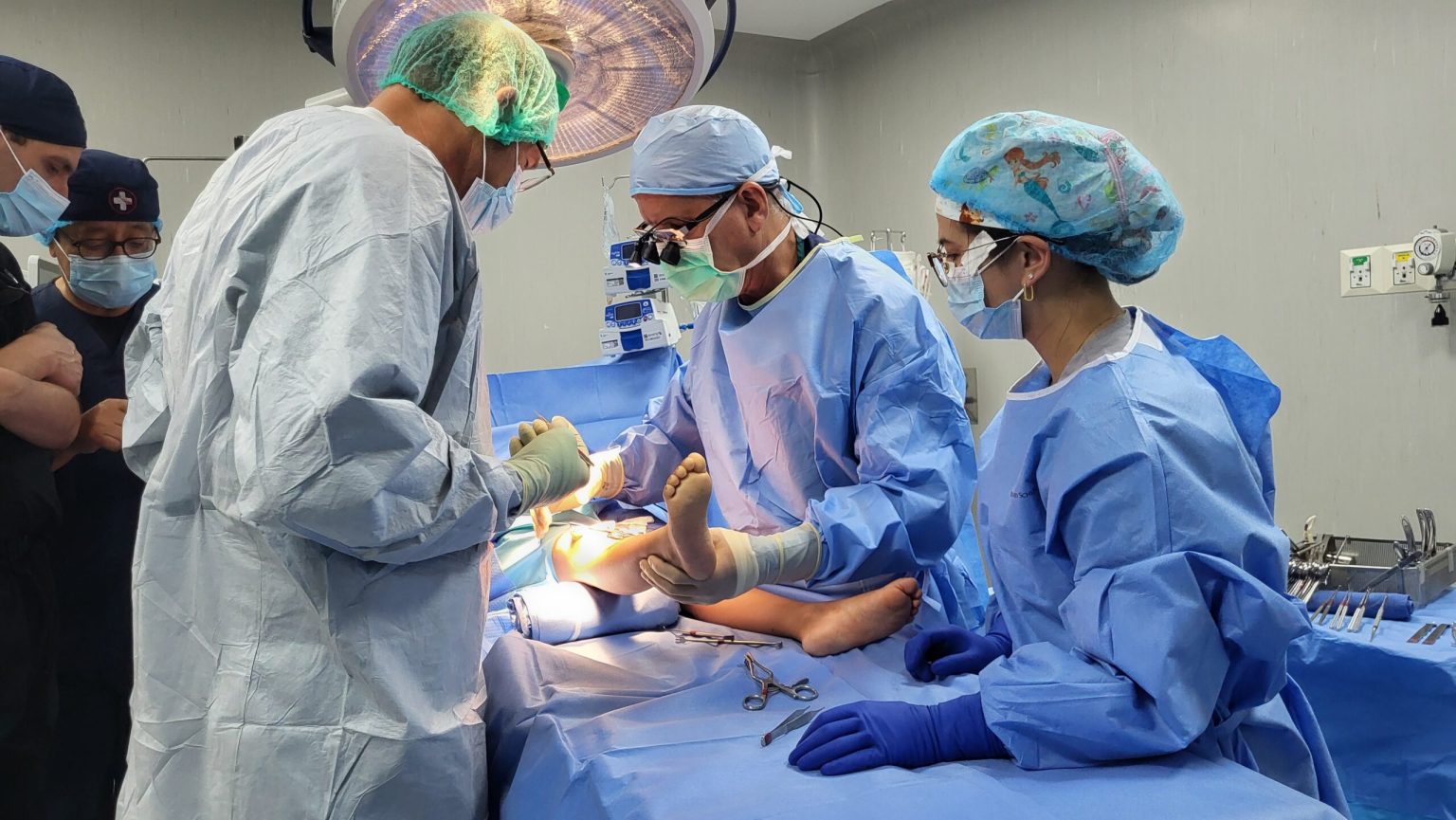 35 personas beneficiadas con cirugía en el hospital VCM - Diario El ...