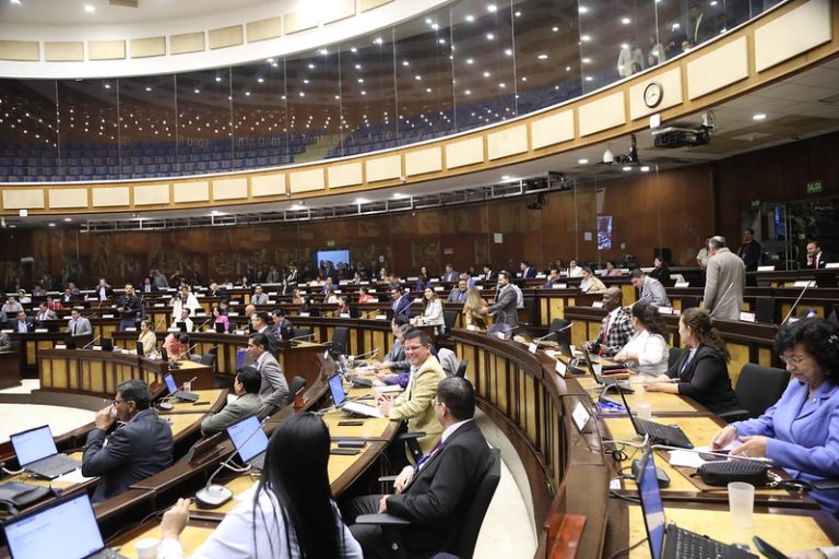 Niels Olsen cambia horario de las sesiones del pleno de Asamblea
