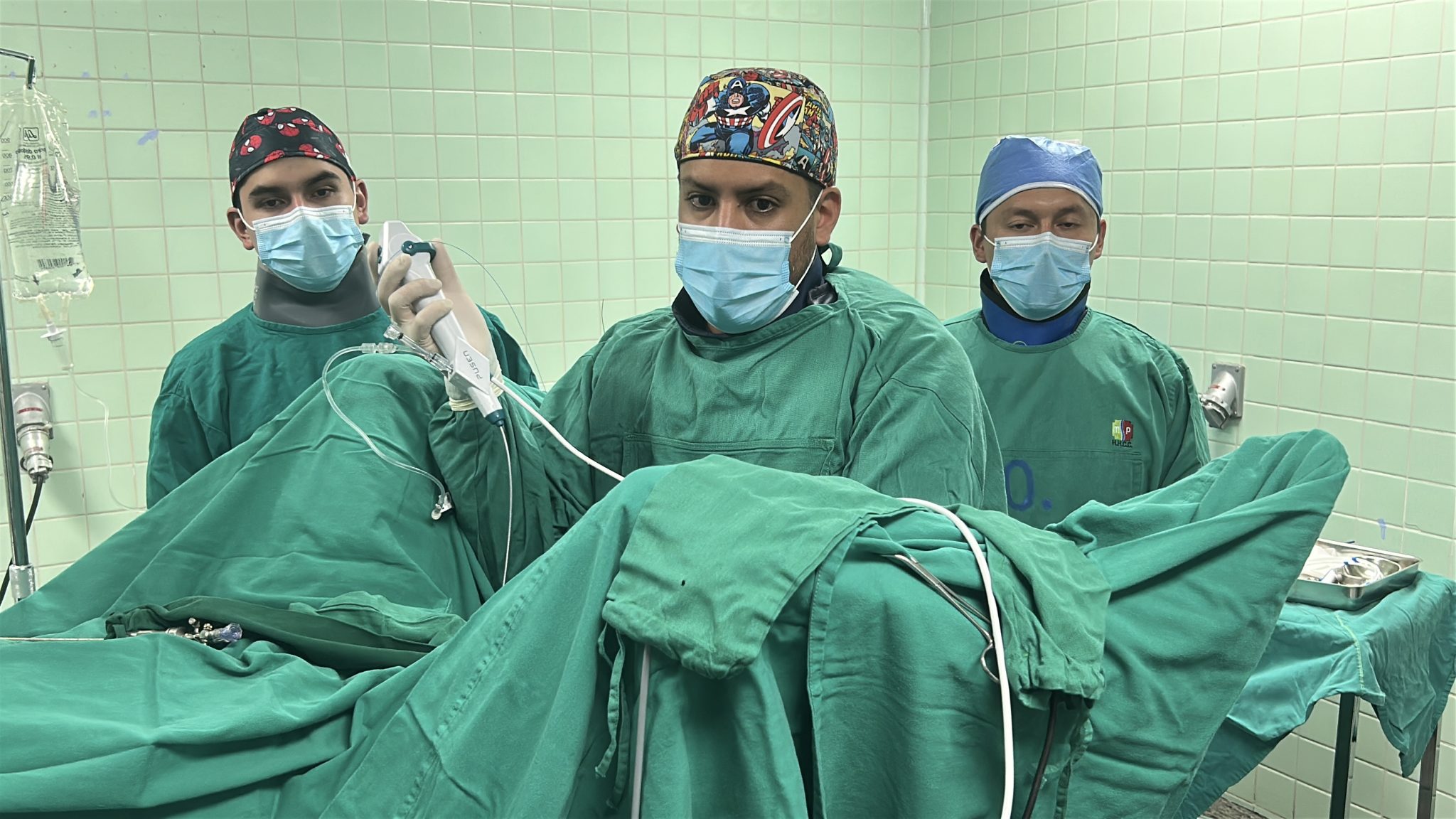 Hospital realiza primera cirugía intrarrenal con láser